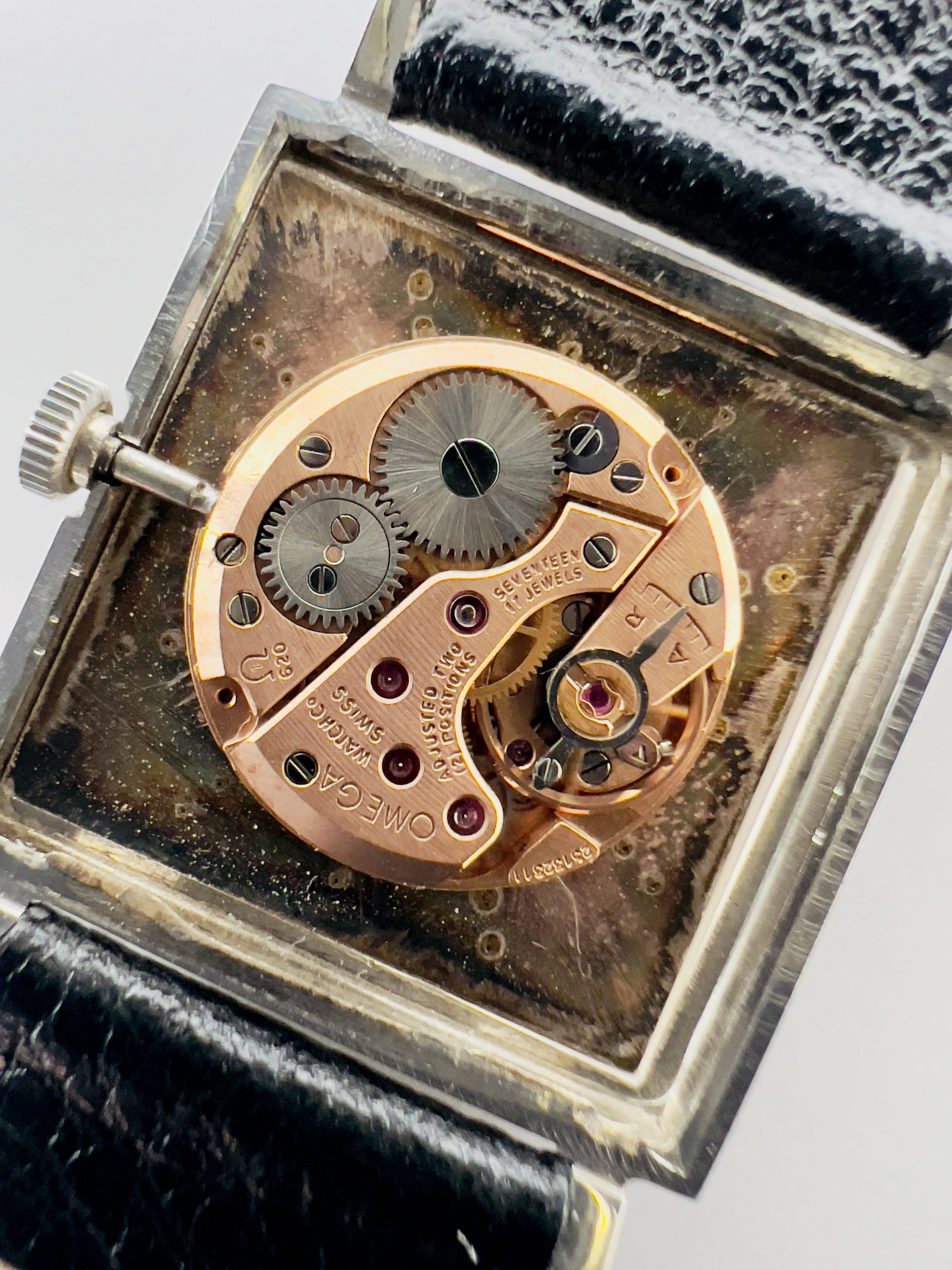 OMEGA SLIM SQUARE CIRCA WATCH 1967 - ECY Gallery