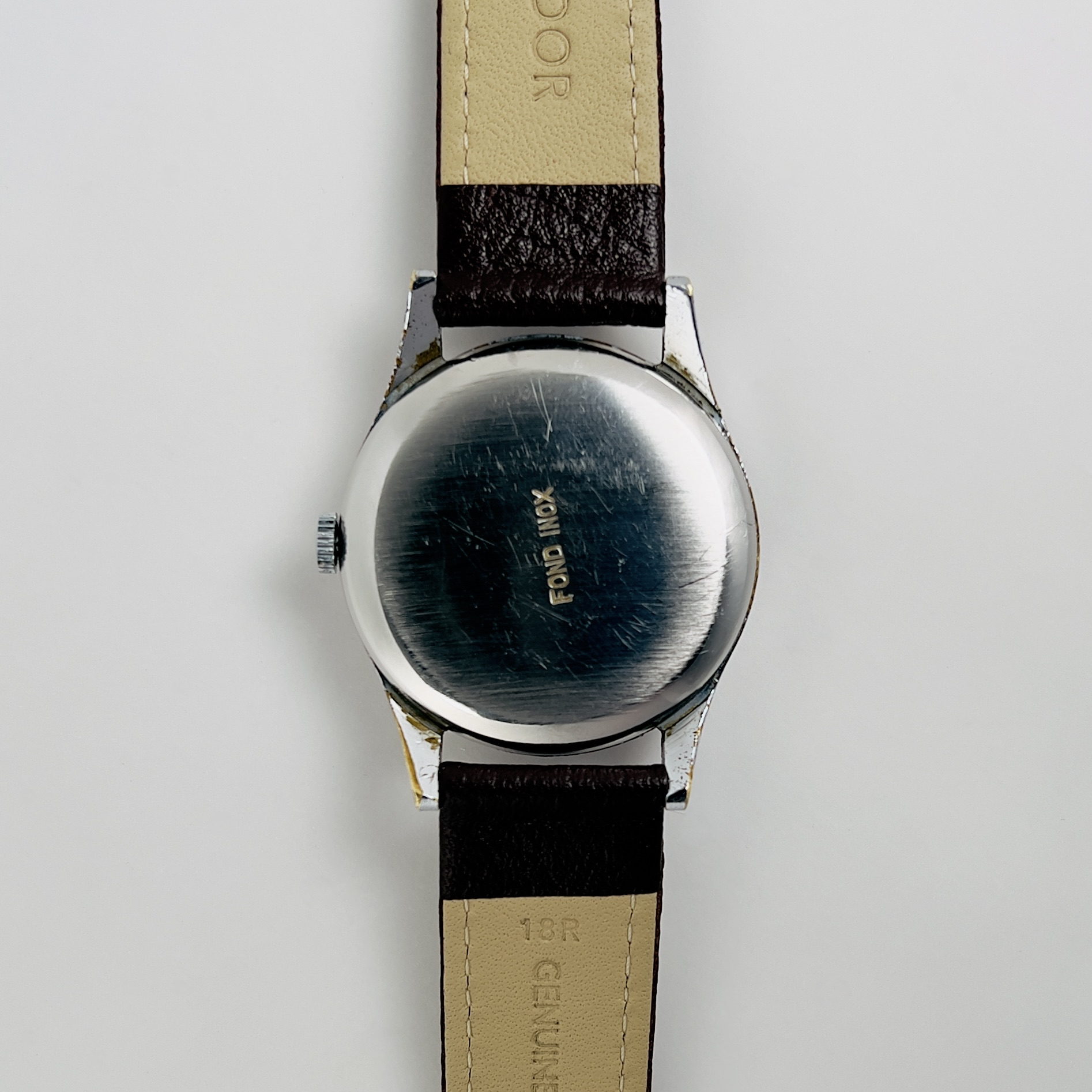 UWECO UNIVERSAL CIRCA WATCH 1940 - ECY Gallery