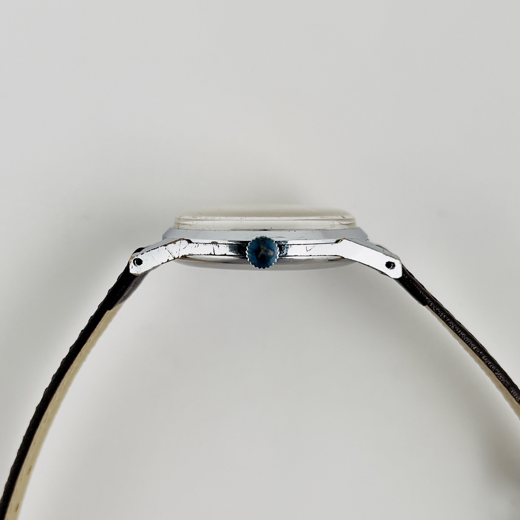 UWECO UNIVERSAL CIRCA WATCH 1940 - ECY Gallery