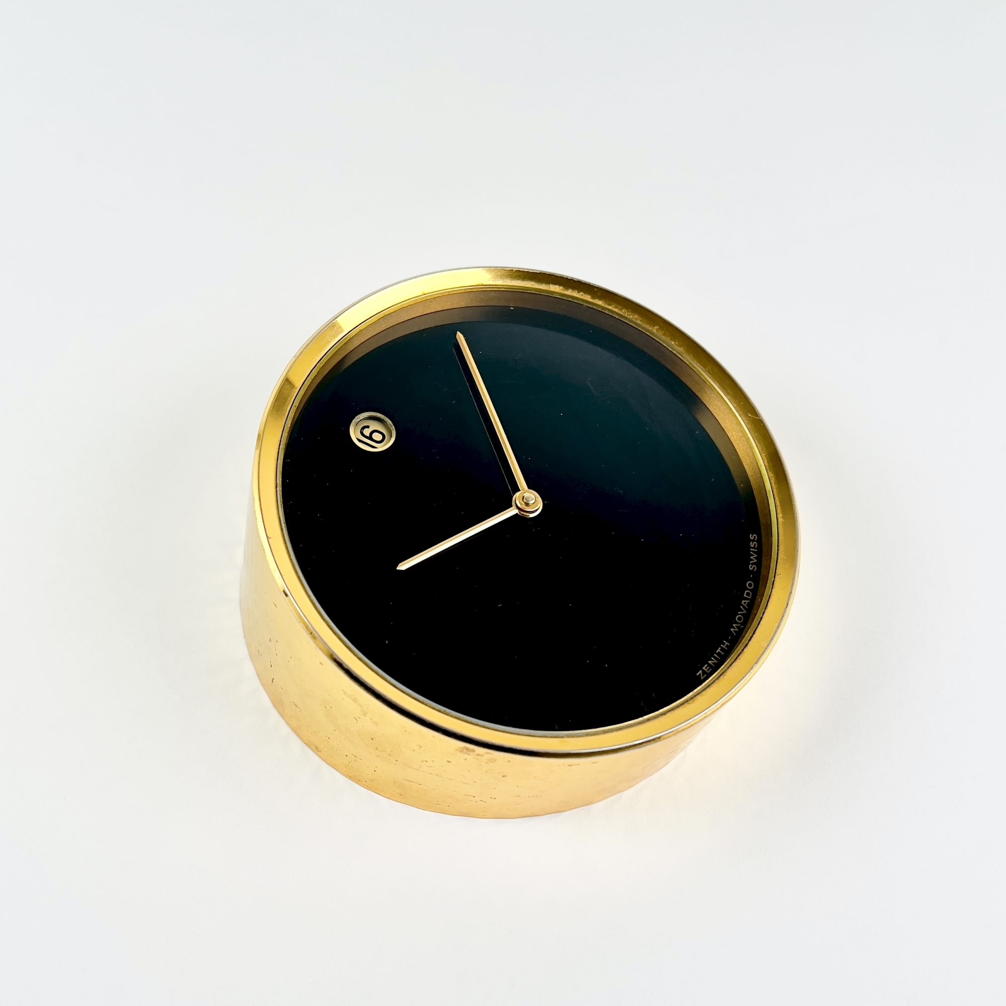 ELECTRIC CLOCK ZENITH MOVADO MUSEUM CIRCA 1960 - ECY Gallery